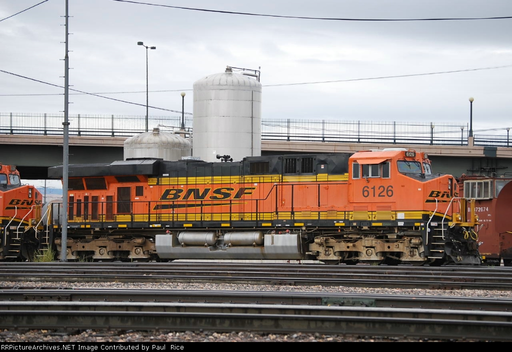 BNSF 6126